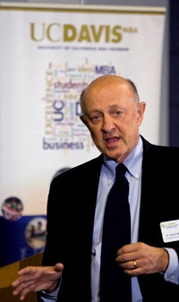 Former CIA boss warns against oil dependency | UC Davis