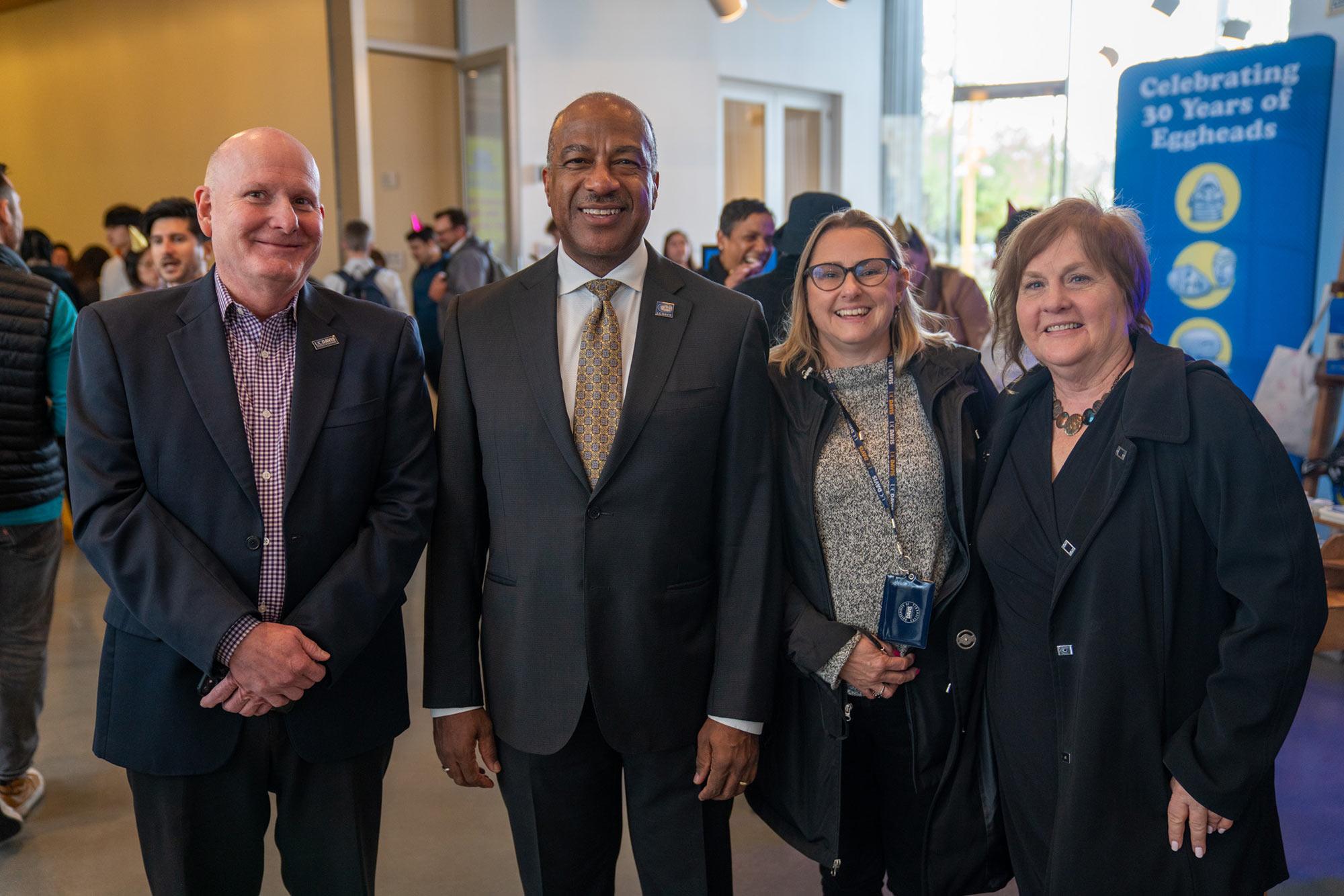 UC Davis - Egghead Photo Gallery